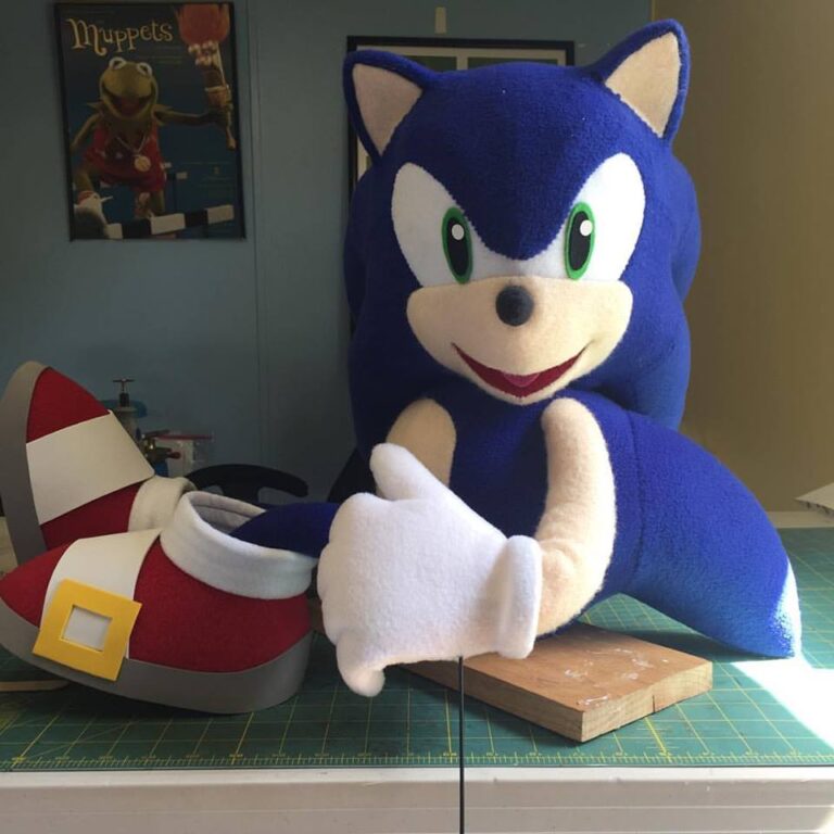 Sonic the Hedgehog commission • James Kemp Puppets